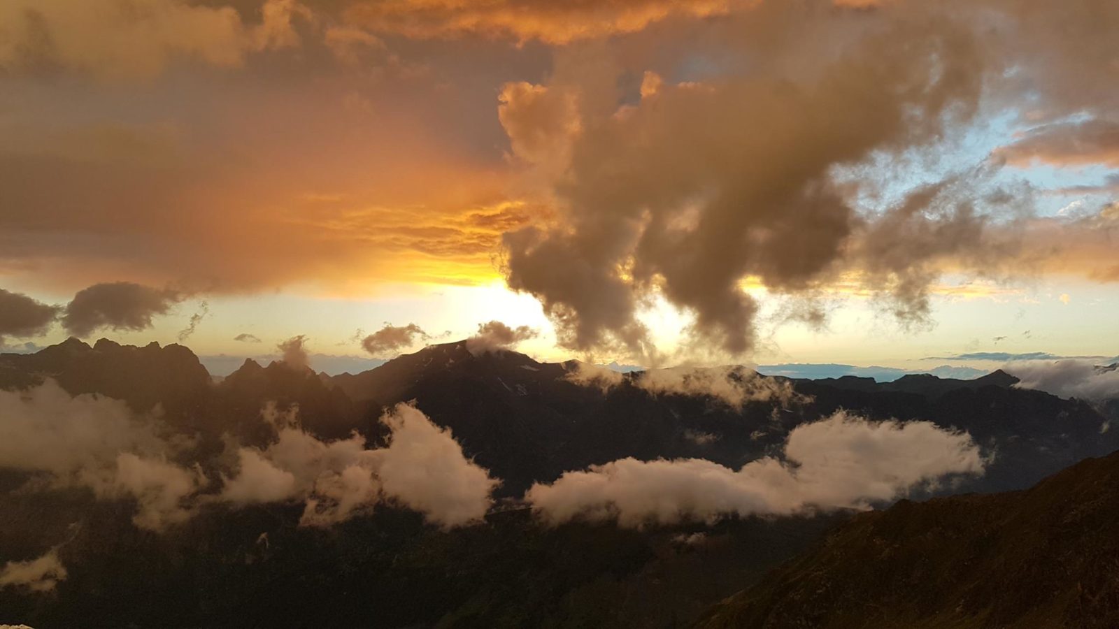 Mountain Monday – Mountain Hut Etiquette - Kate Jamieson
